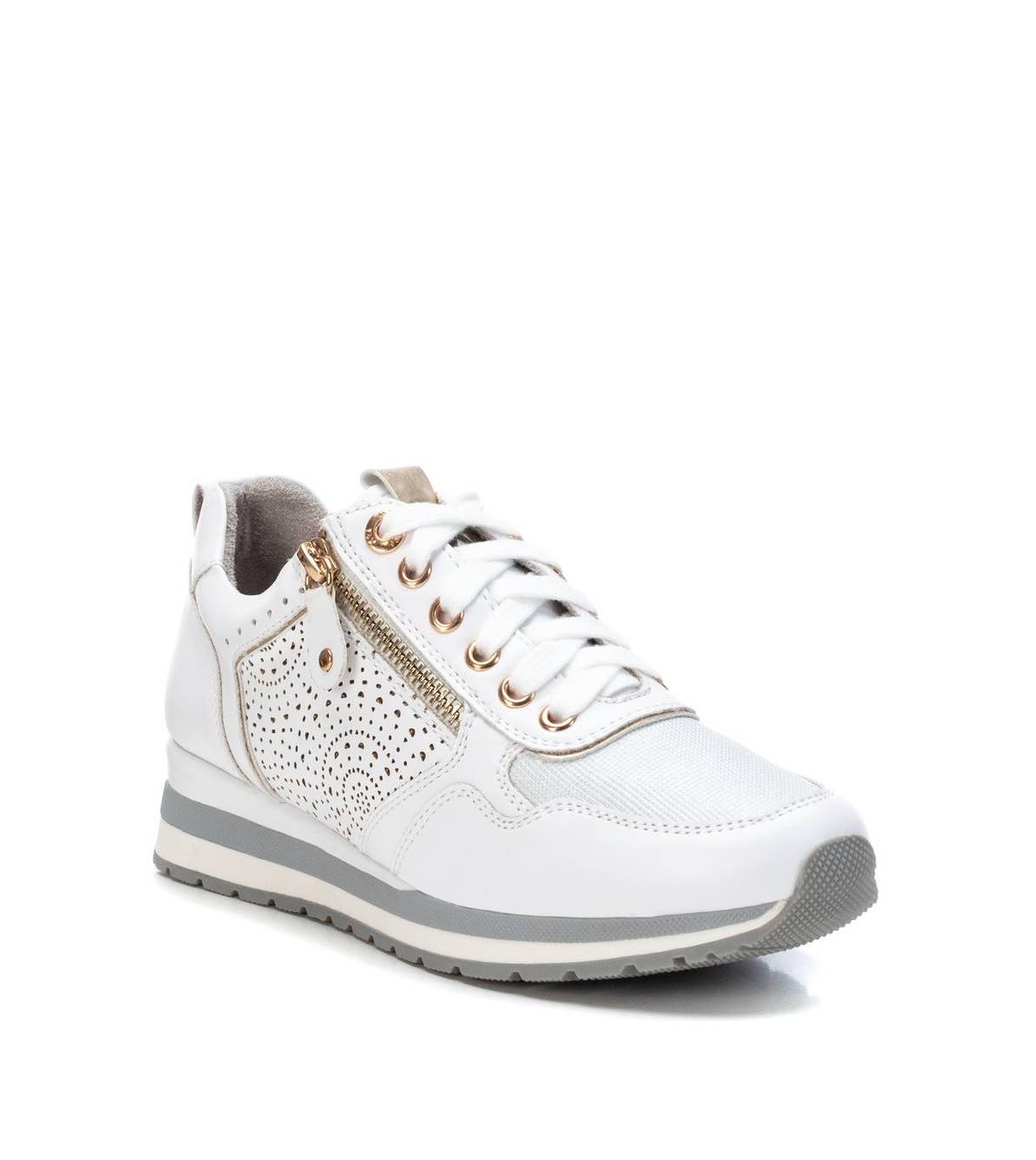 Click here for Xti Womens Side Zipper Casual Sneakers - White prices