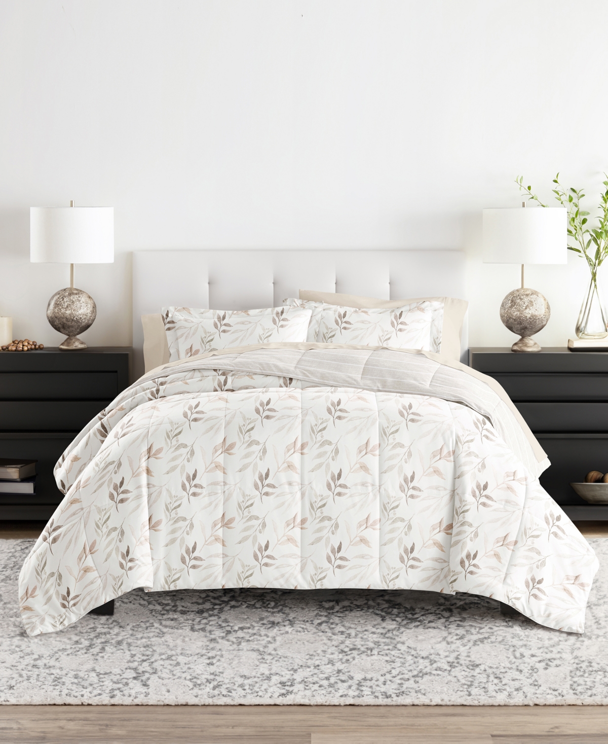 Click here for ienjoy Home Bedding Bundle Patterned 5-Piece Comfo... prices