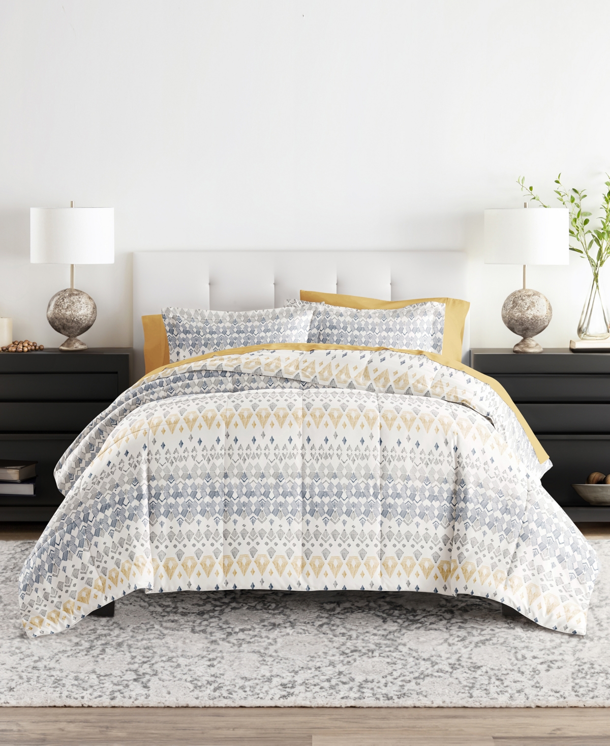 Click here for ienjoy Home Bedding Bundle Patterned 5-Piece Comfo... prices
