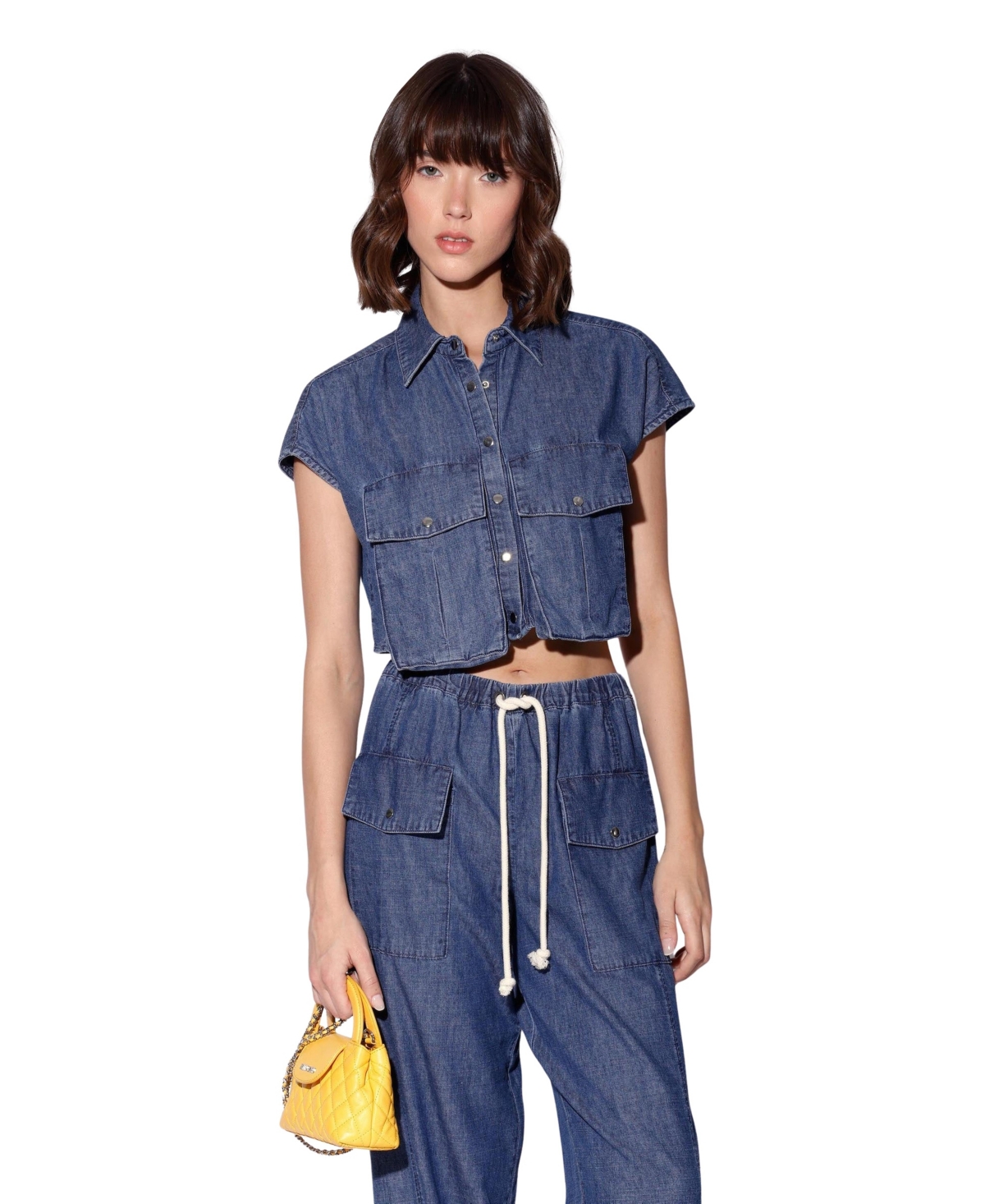 Click here for Walter Baker Womens Bryce Cropped Cargo-Pocket Cha... prices