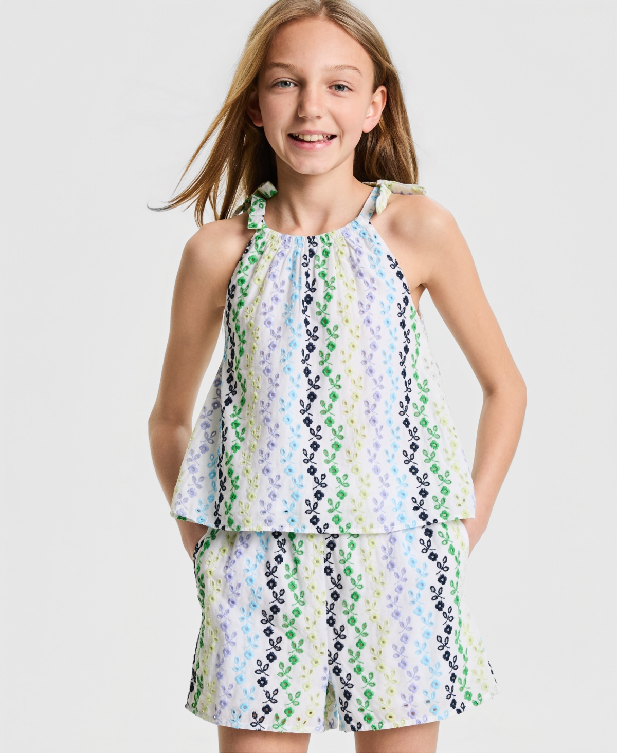 Click here for Cece Girls 6-8 Halter Sleeveless Top - White prices