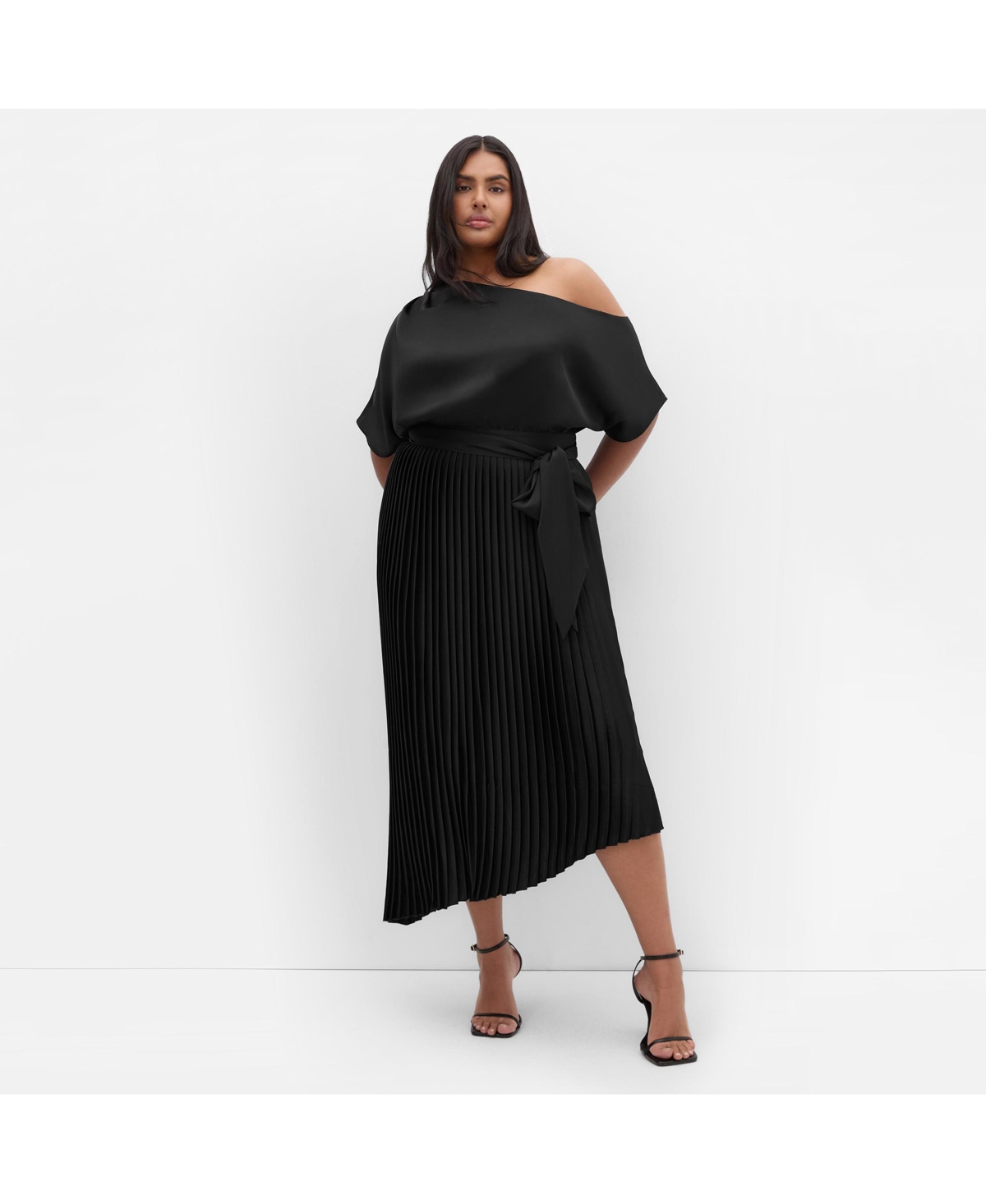 Click here for City Chic Womens Payton Pleat Midi Dress - Black prices