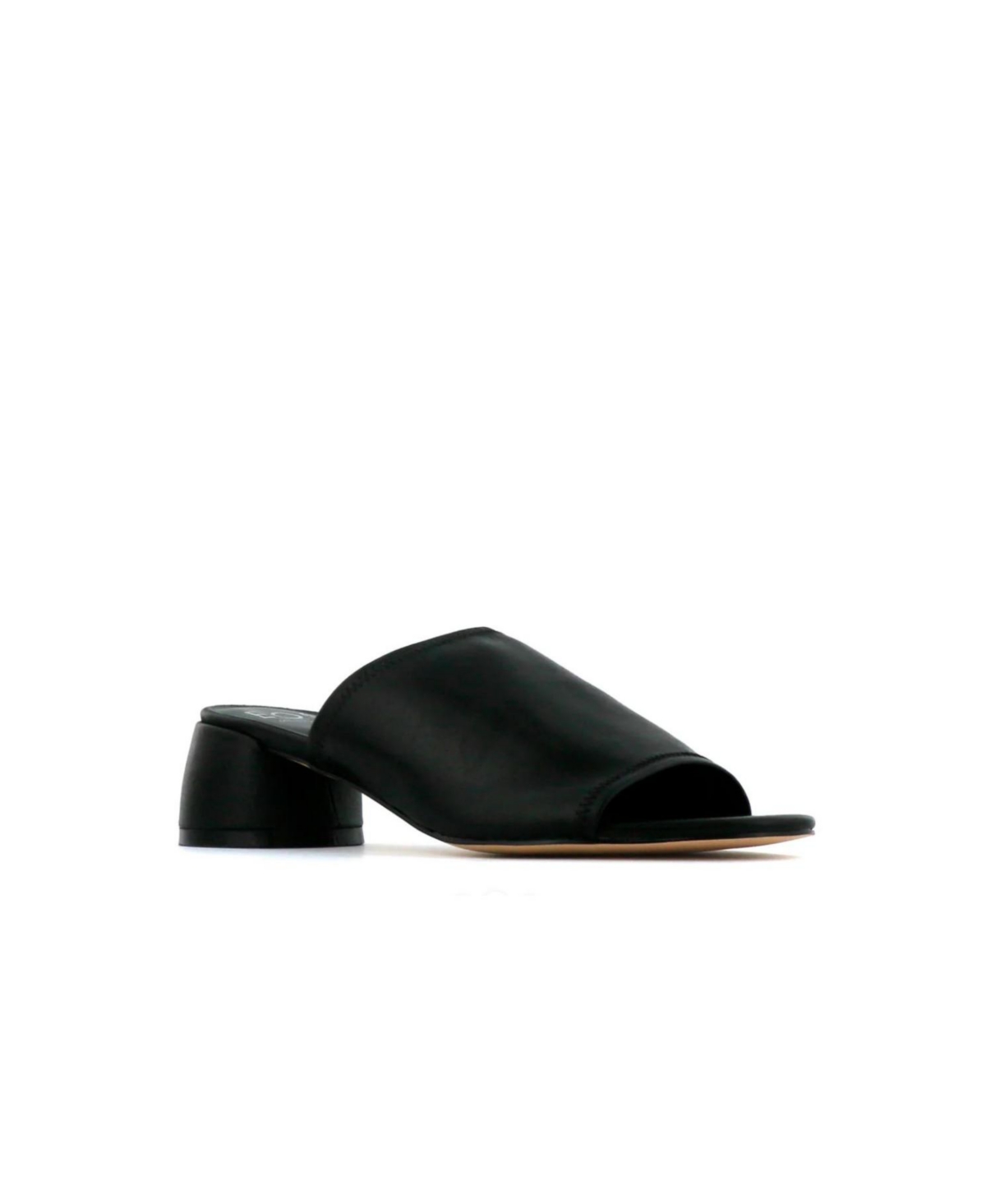 Click here for Eos Footwear Womens Fio Sandal - Black prices