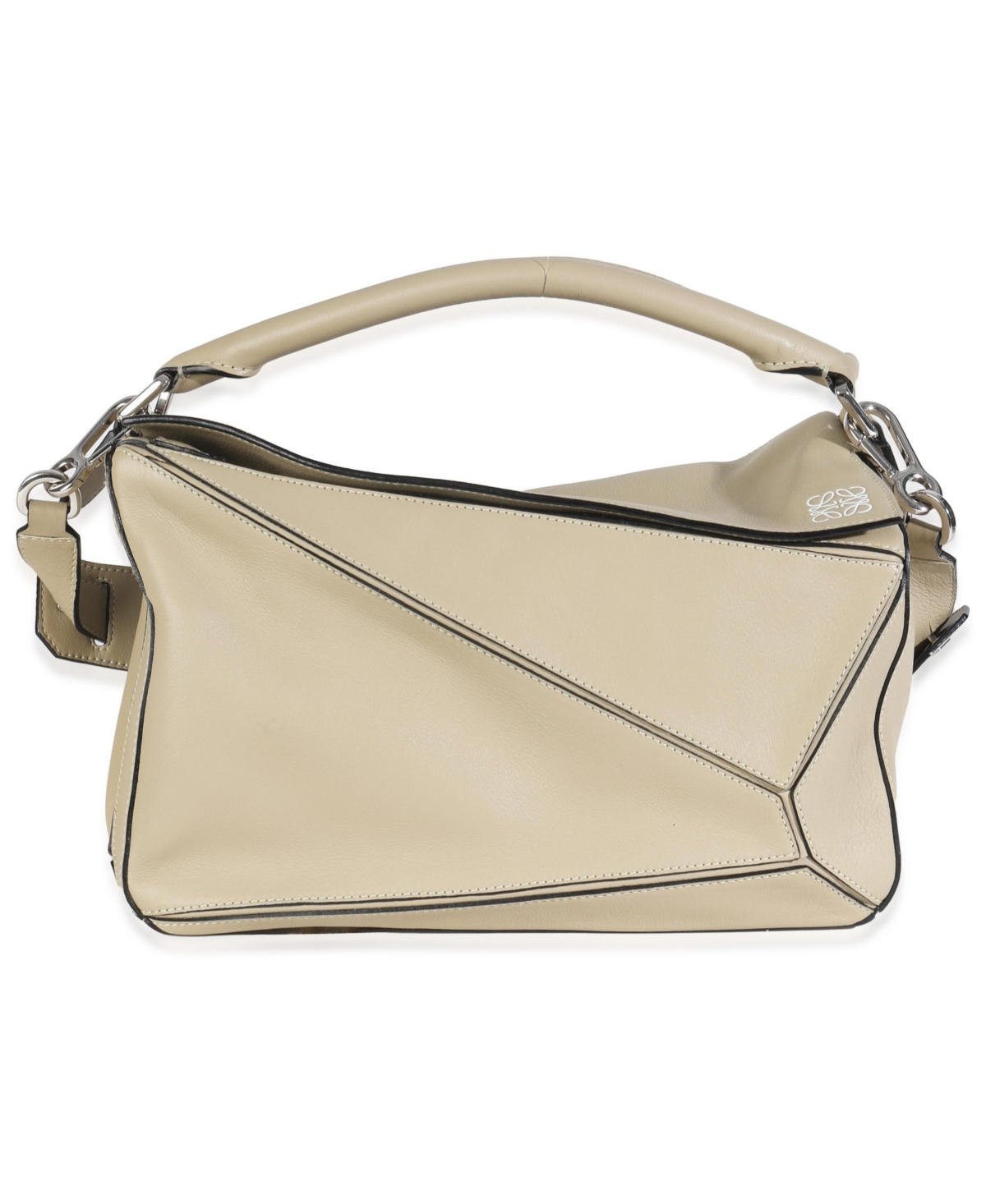 Click here for Pre-Owned Loewe Sand Smooth Calfskin Medium Puzzle... prices