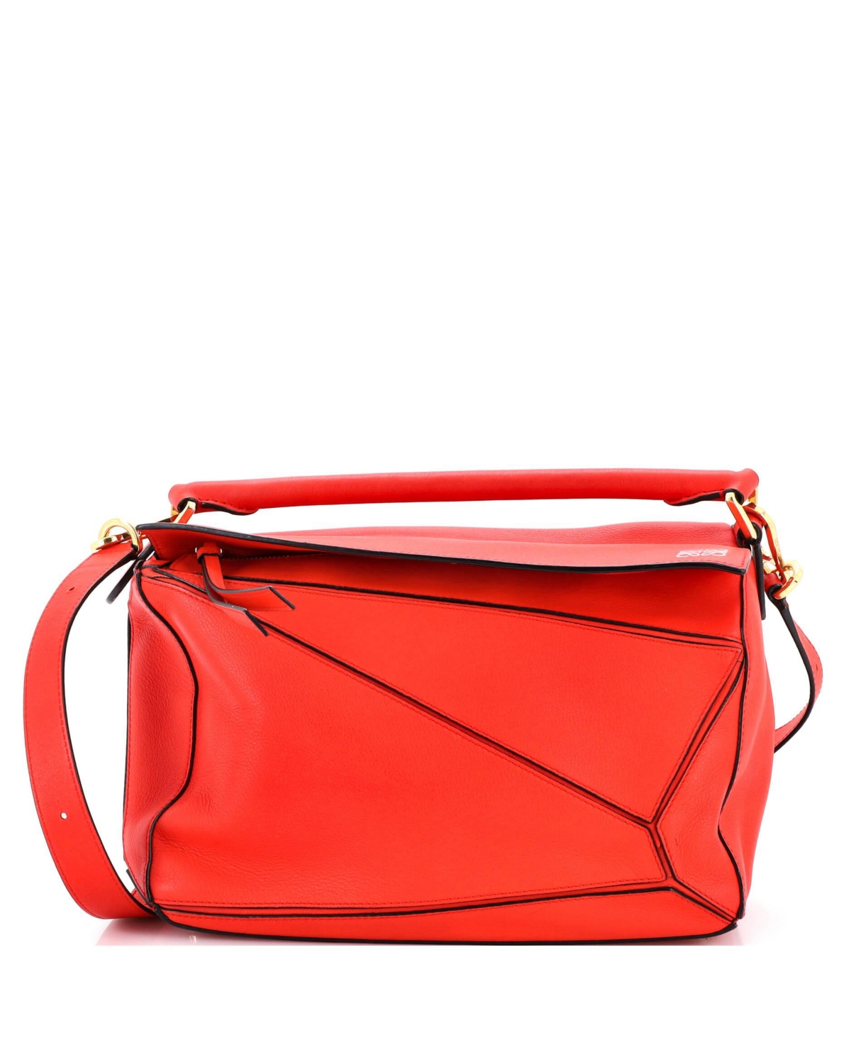 Click here for Pre-Owned Loewe Medium Puzzle Bag Leather - Red prices