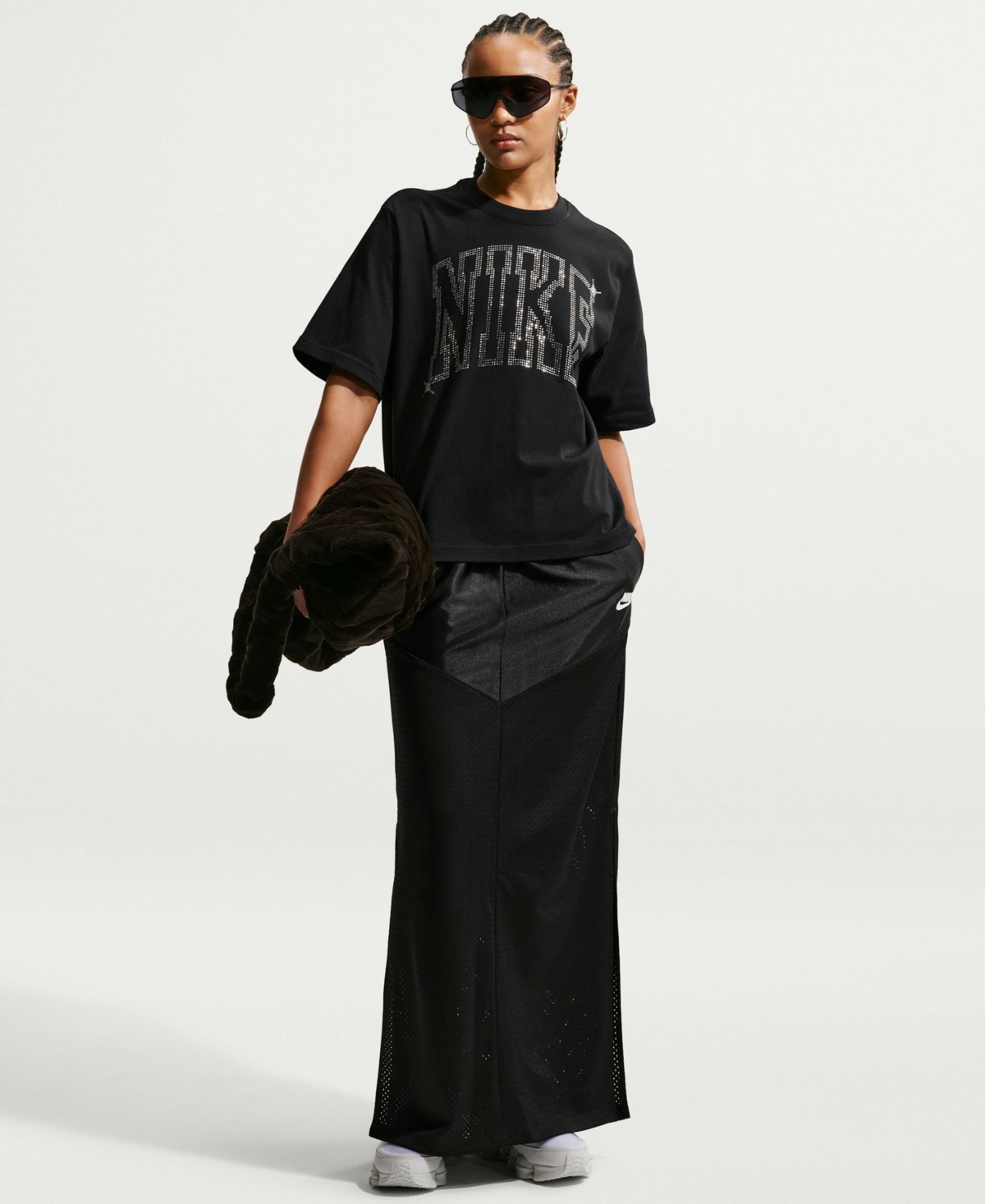 Click here for Nike Sportswear Womens Classic Loose T-Shirt - Bla... prices