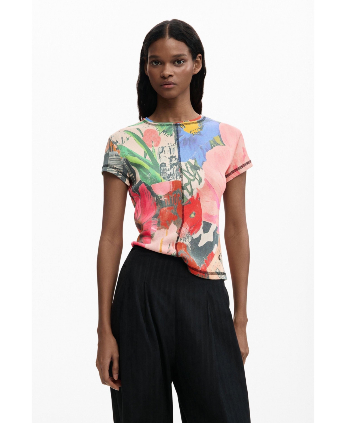 Click here for Desigual Womens Floral Print T-Shirt - Pink prices