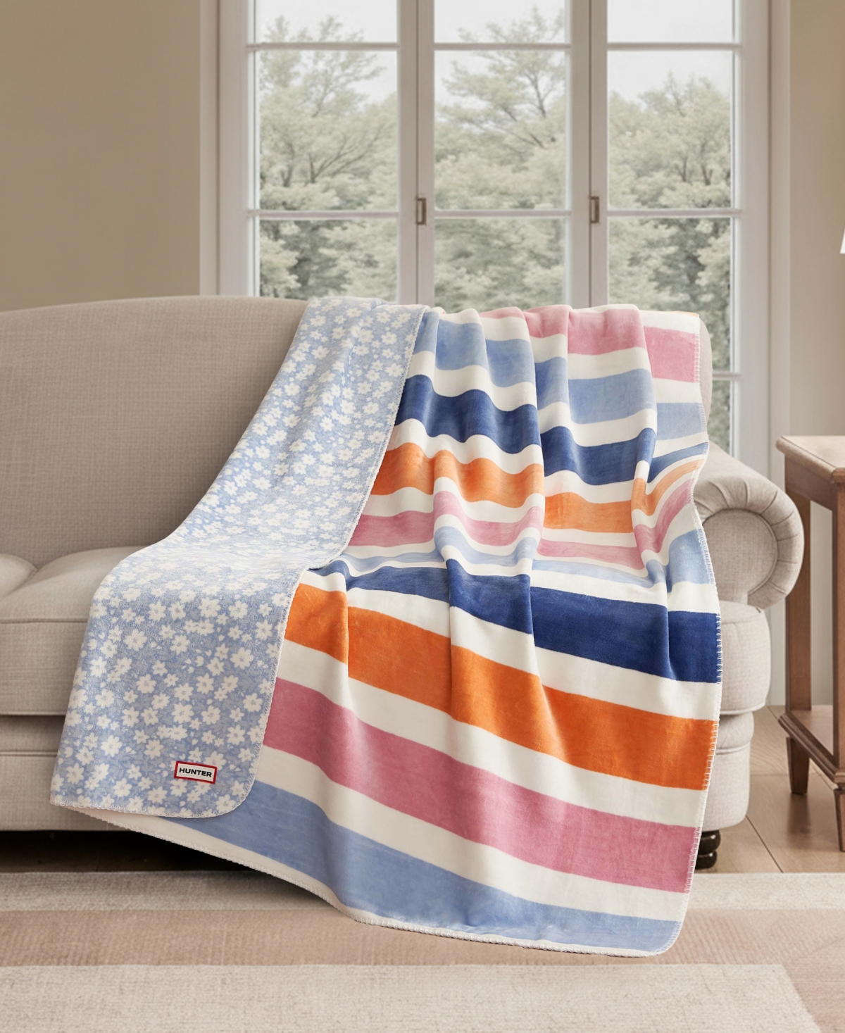 Click here for Hunter Designer Reversible Plush Throws  50 x 70 -... prices