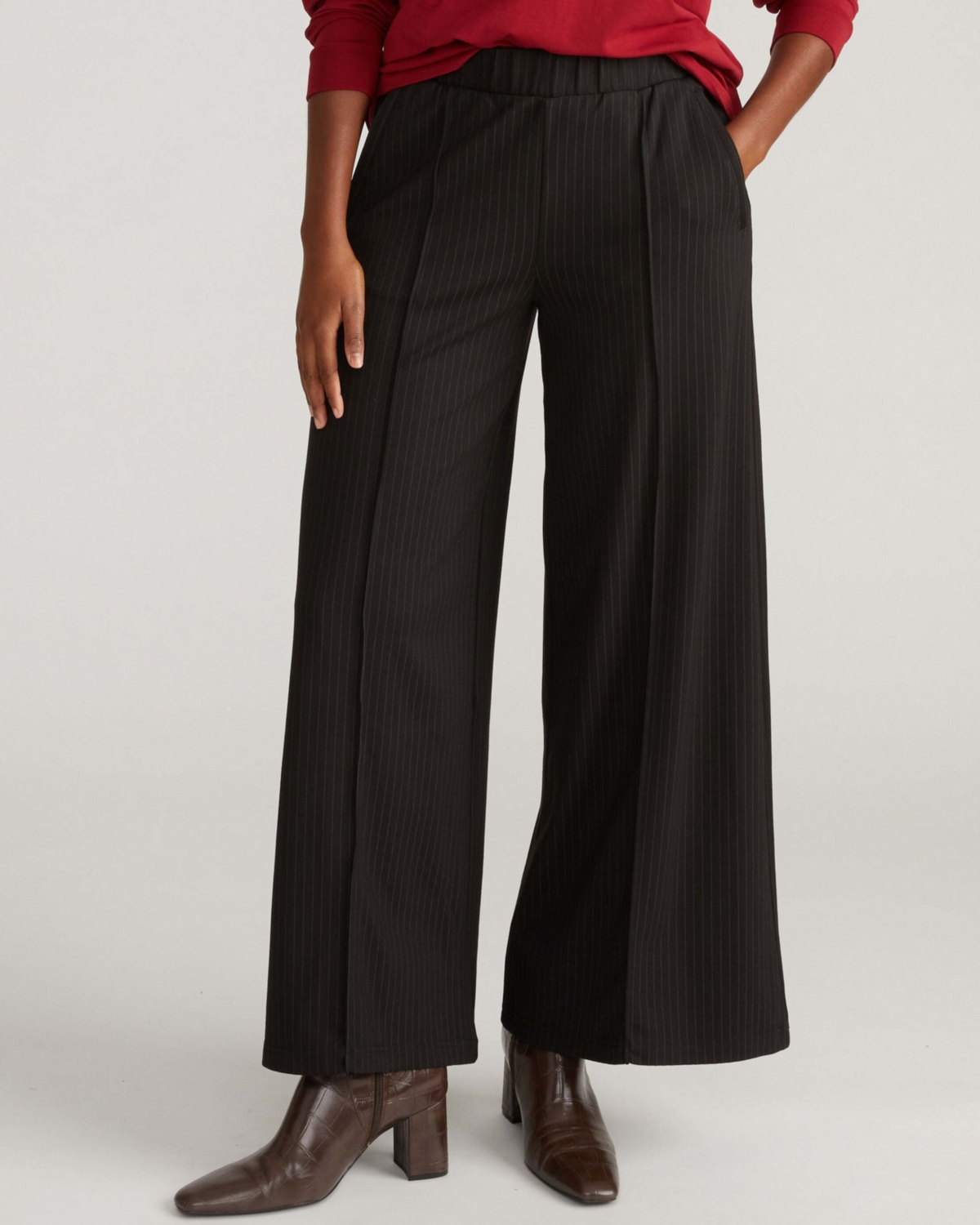 Click here for Universal Standard Womens Plus Pam Pintuck Wide Le... prices