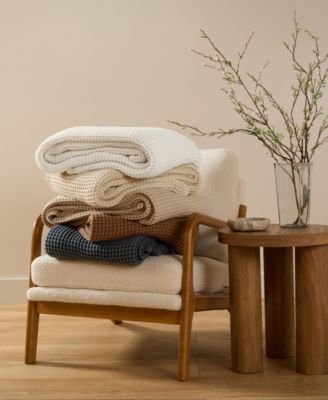 Click here for Ienjoy Home Waffle Weave Cotton Blanket prices