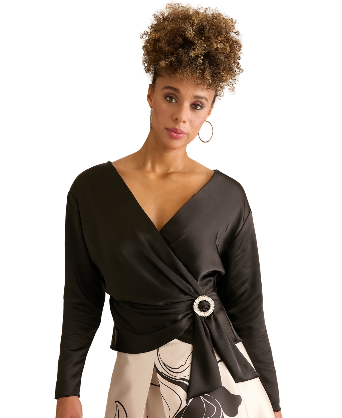 Click here for Muse Womens Long-Sleeve Top - Black prices