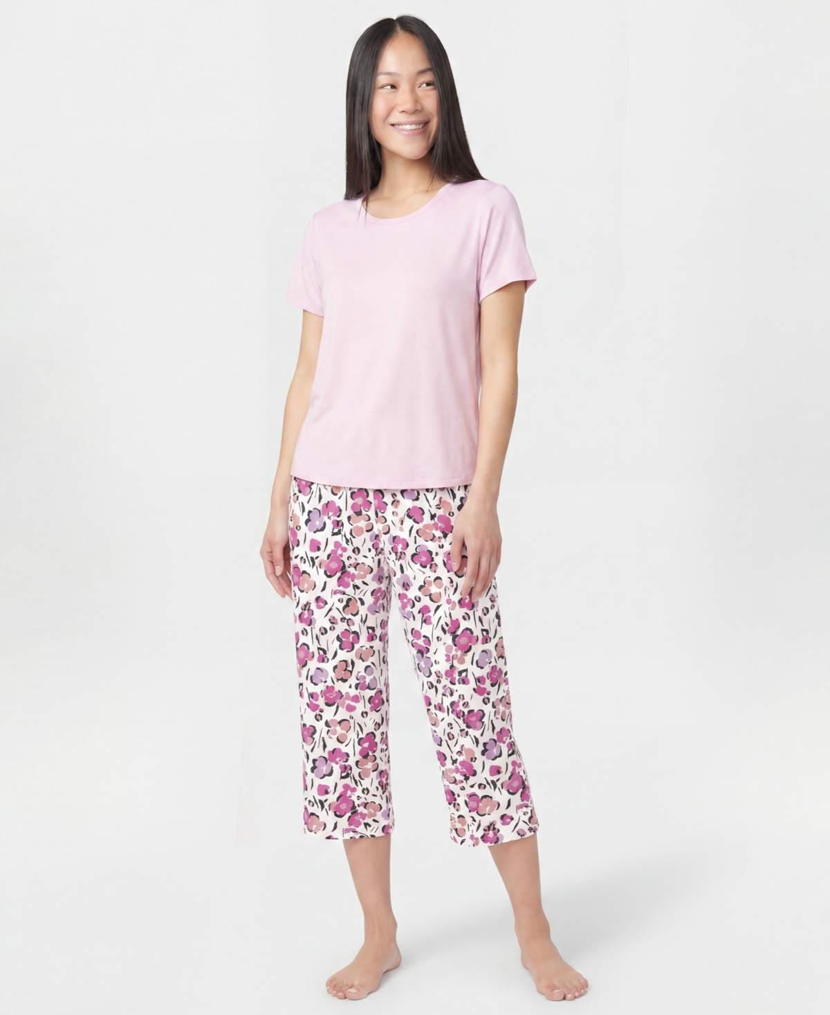 Click here for Hue Womens Printed Capri Mid-Rise Pants - Floral E... prices