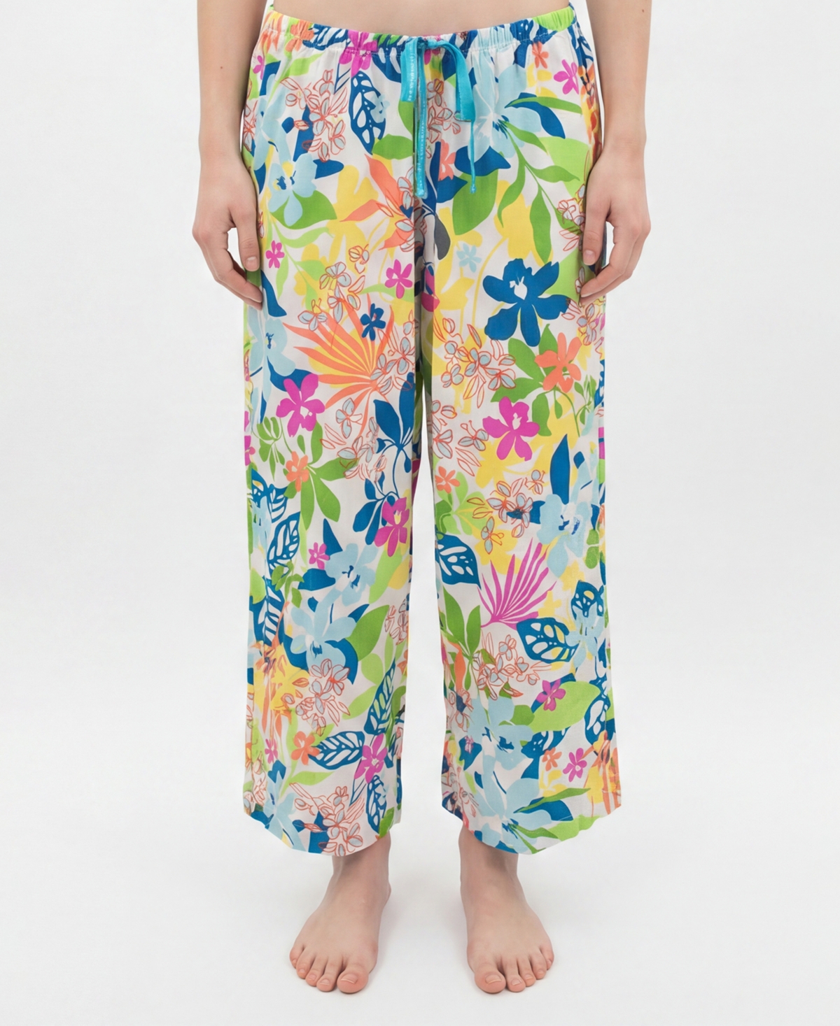 Click here for Hue Womens Printed Capri Mid-Rise Pants - Bright W... prices