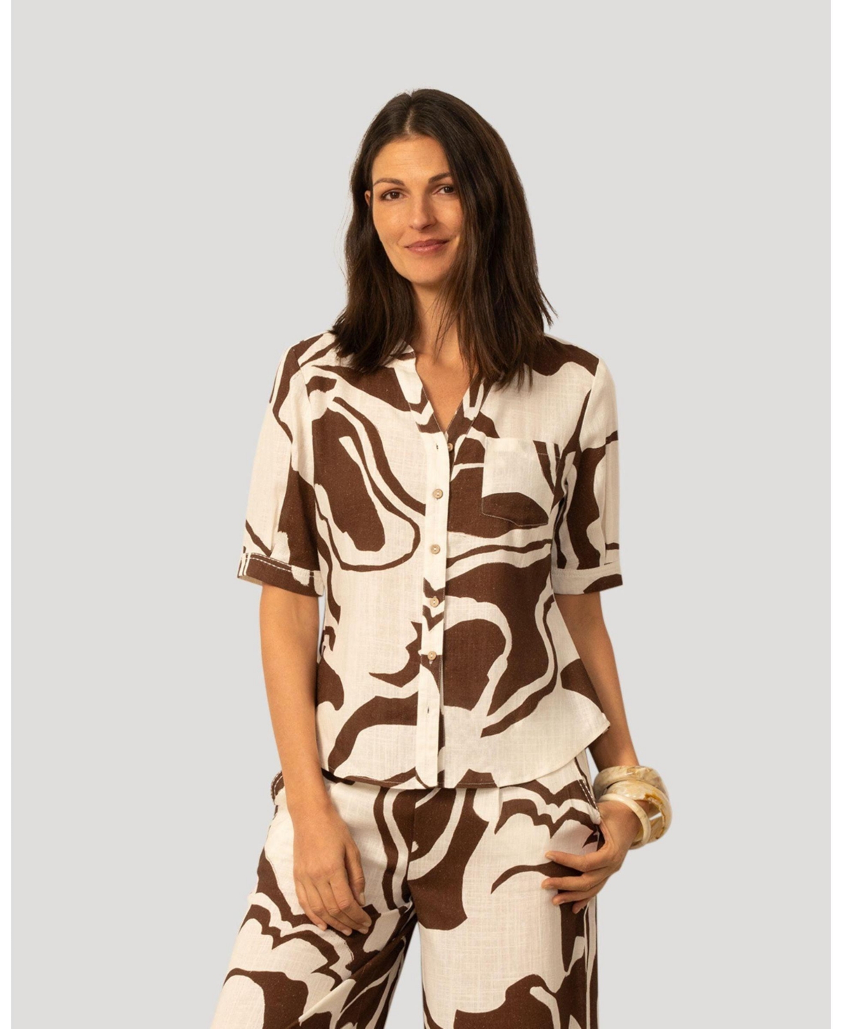 Click here for Cable & Gauge Womens Printed Linen Blend Button Fr... prices