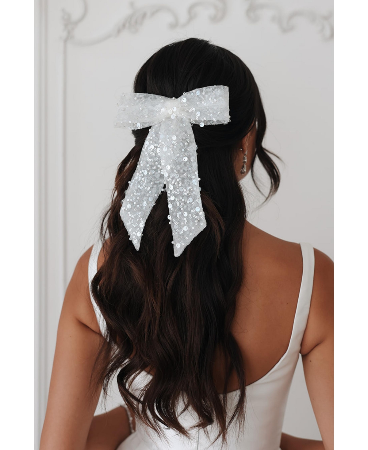 Click here for Untamed Petals Anna Sparkle Bow - White prices