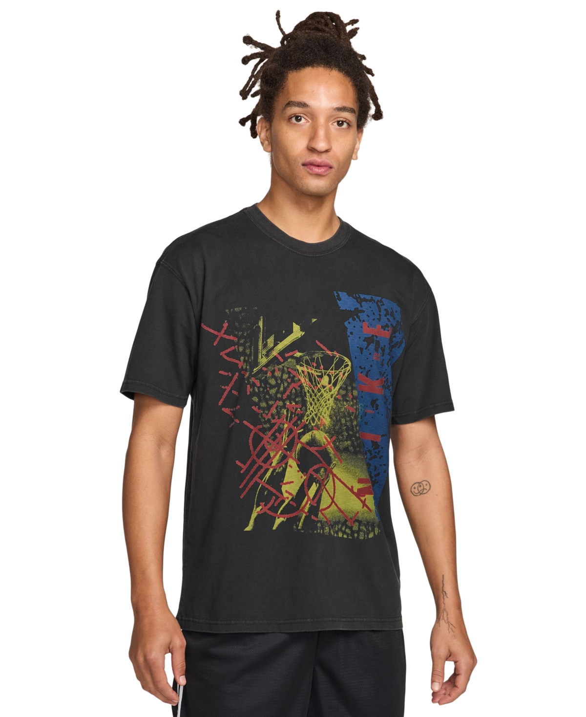 Click here for Nike Mens Basketball Graphic T-Shirt - Black prices