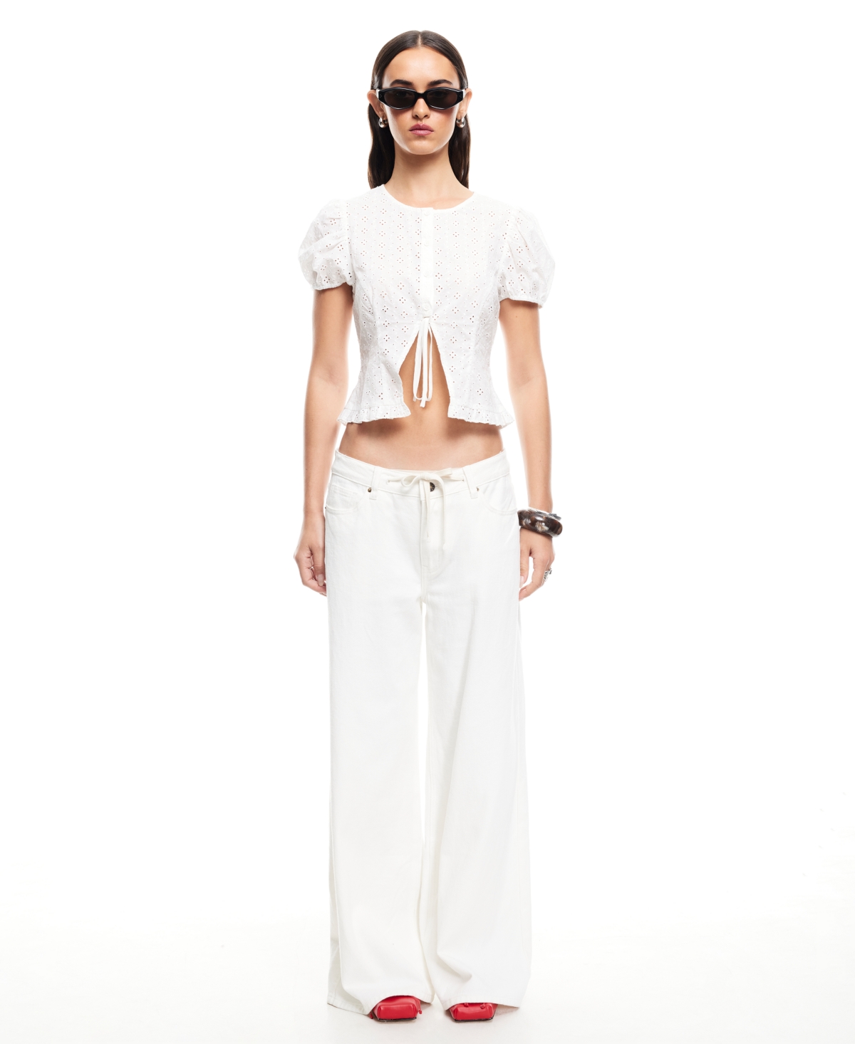 Click here for Lioness Womens Muse Low-Rise Jeans - Porcelain prices