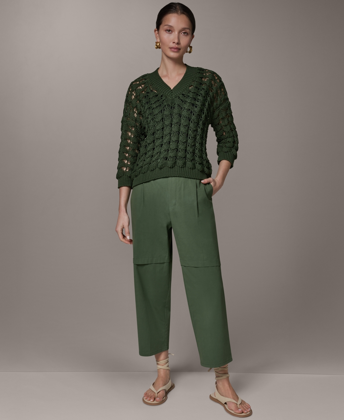 Click here for Donna Karan Weekend Womens V-Neck Sweater - Verde prices