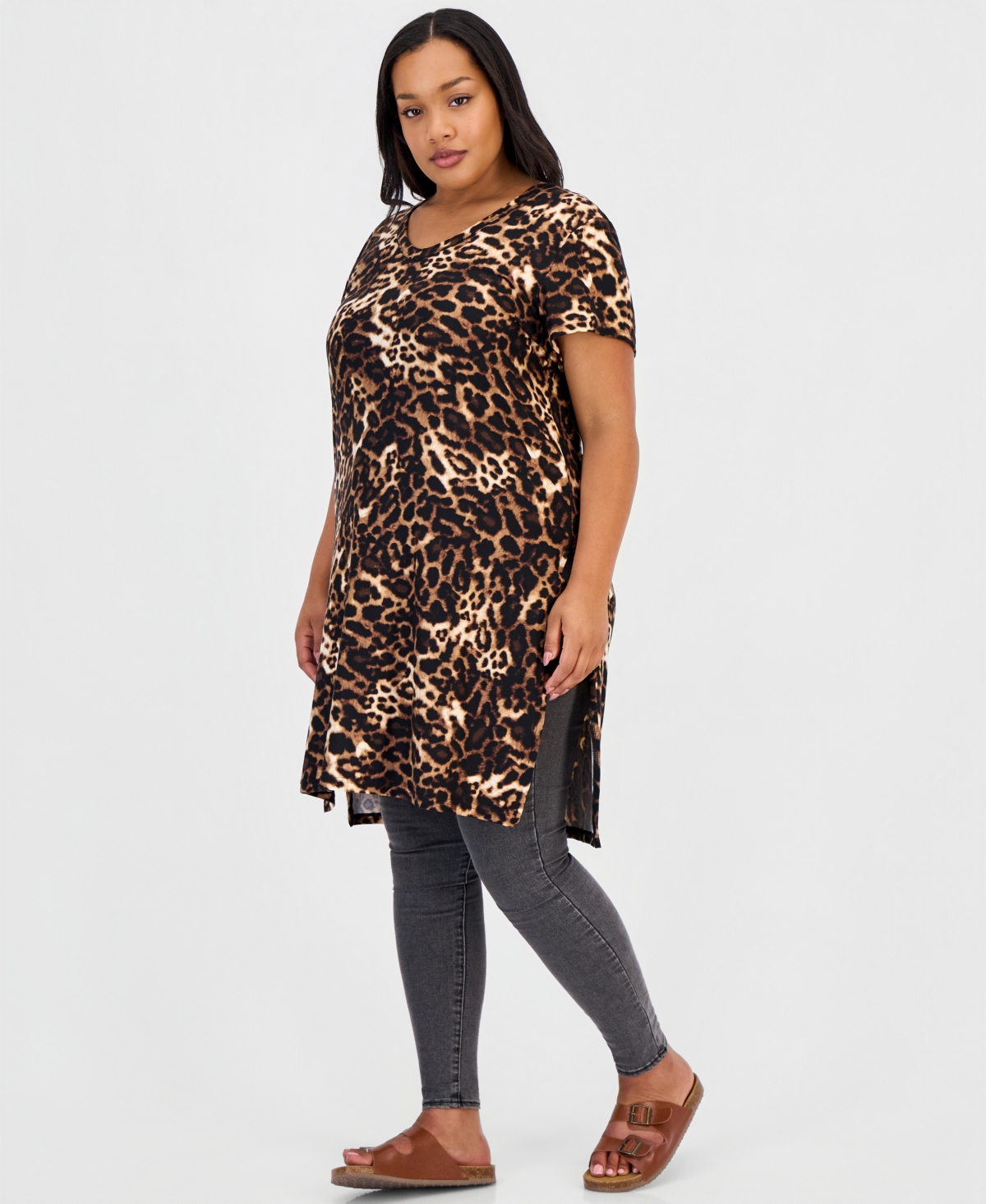 Click here for Full Circle Trends Trendy Plus Size Printed V-Neck... prices