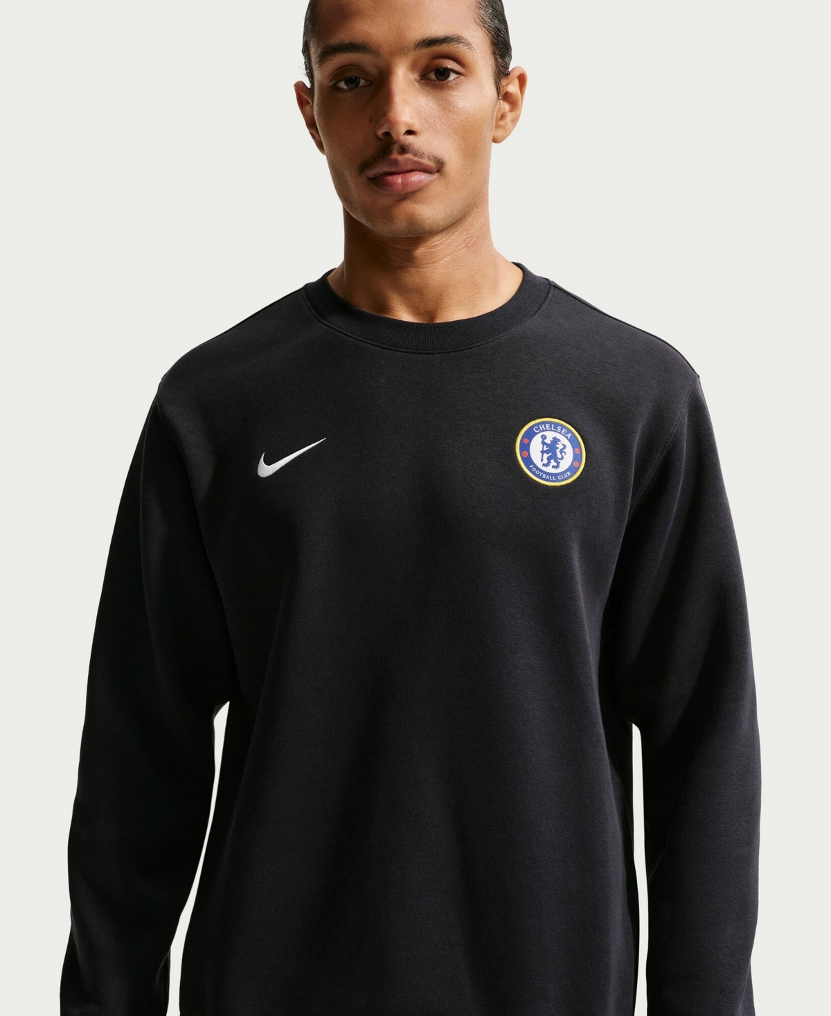 Click here for Nike Mens Black Chelsea Club Sweatshirt - Black prices