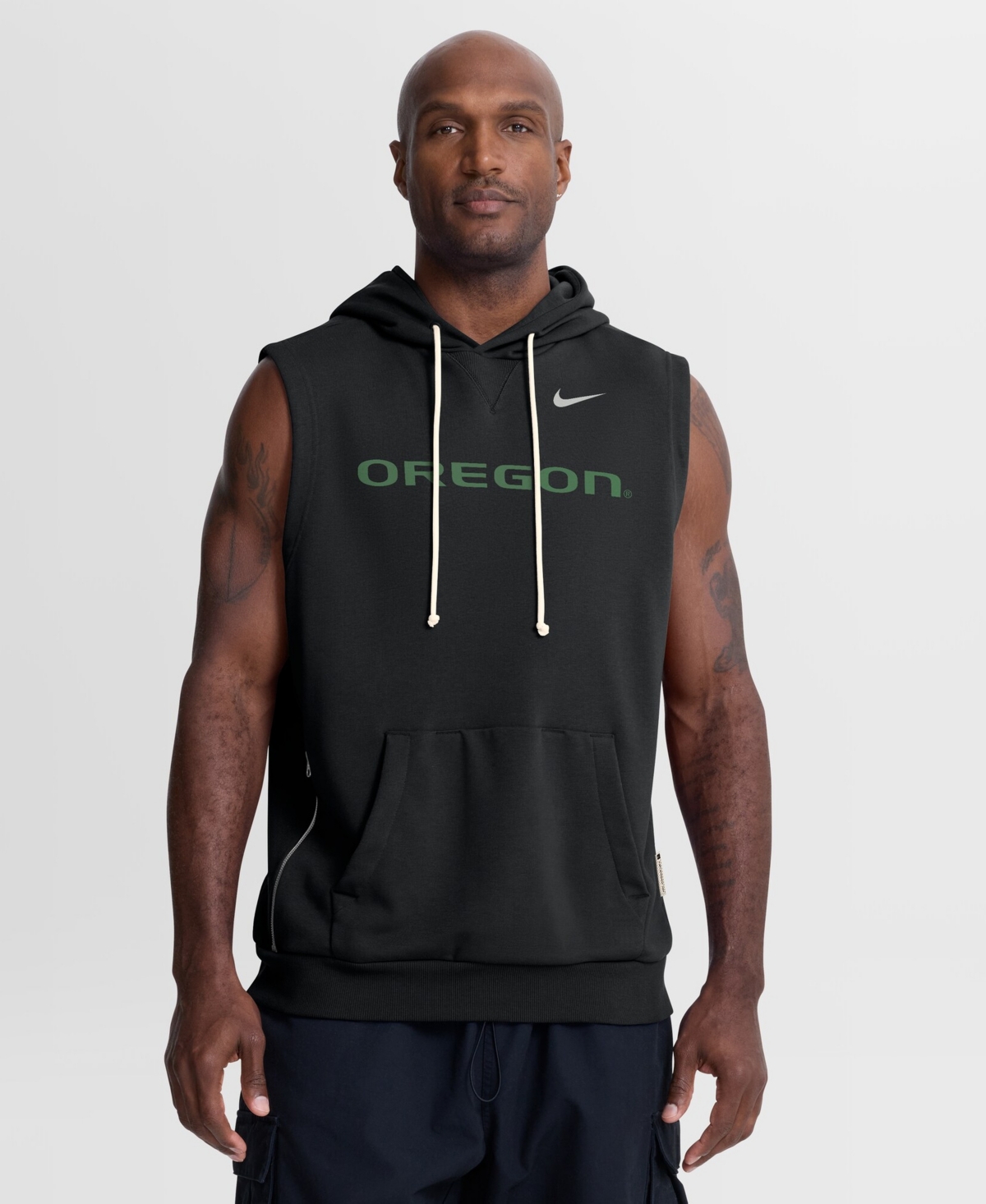 Click here for Nike Mens Black Oregon Ducks 2026 Sideline Sleevel... prices