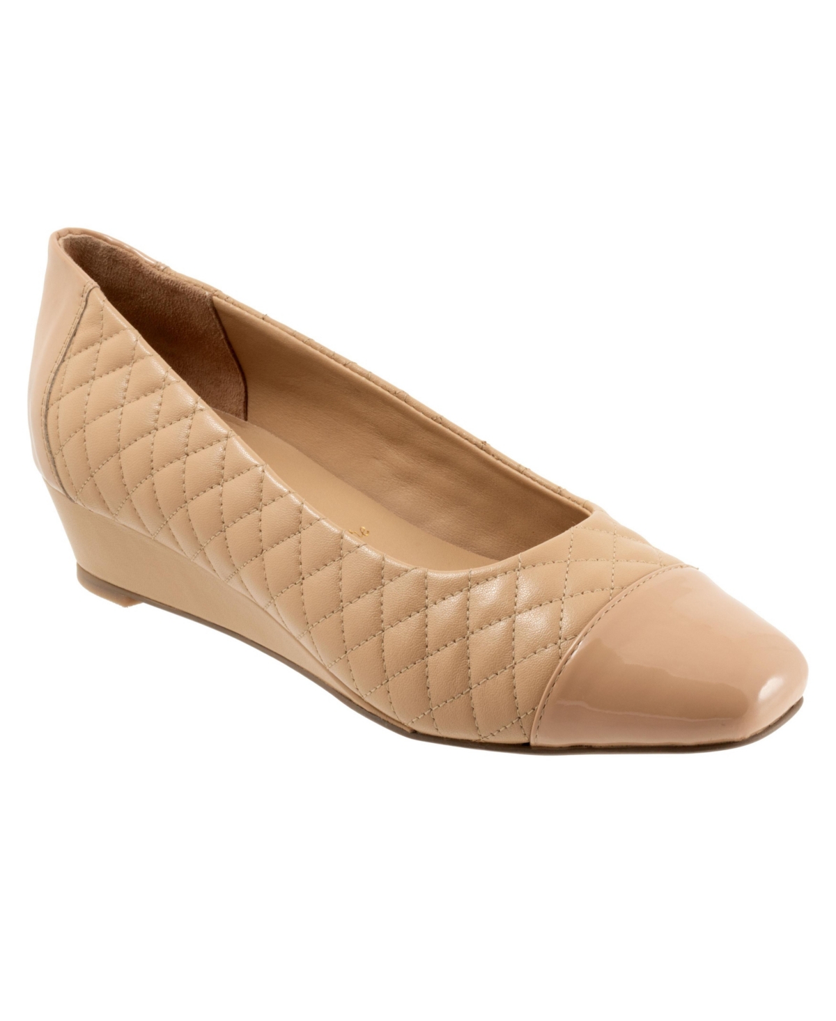 Click here for Trotters Womens Debbie Pump - Beige prices