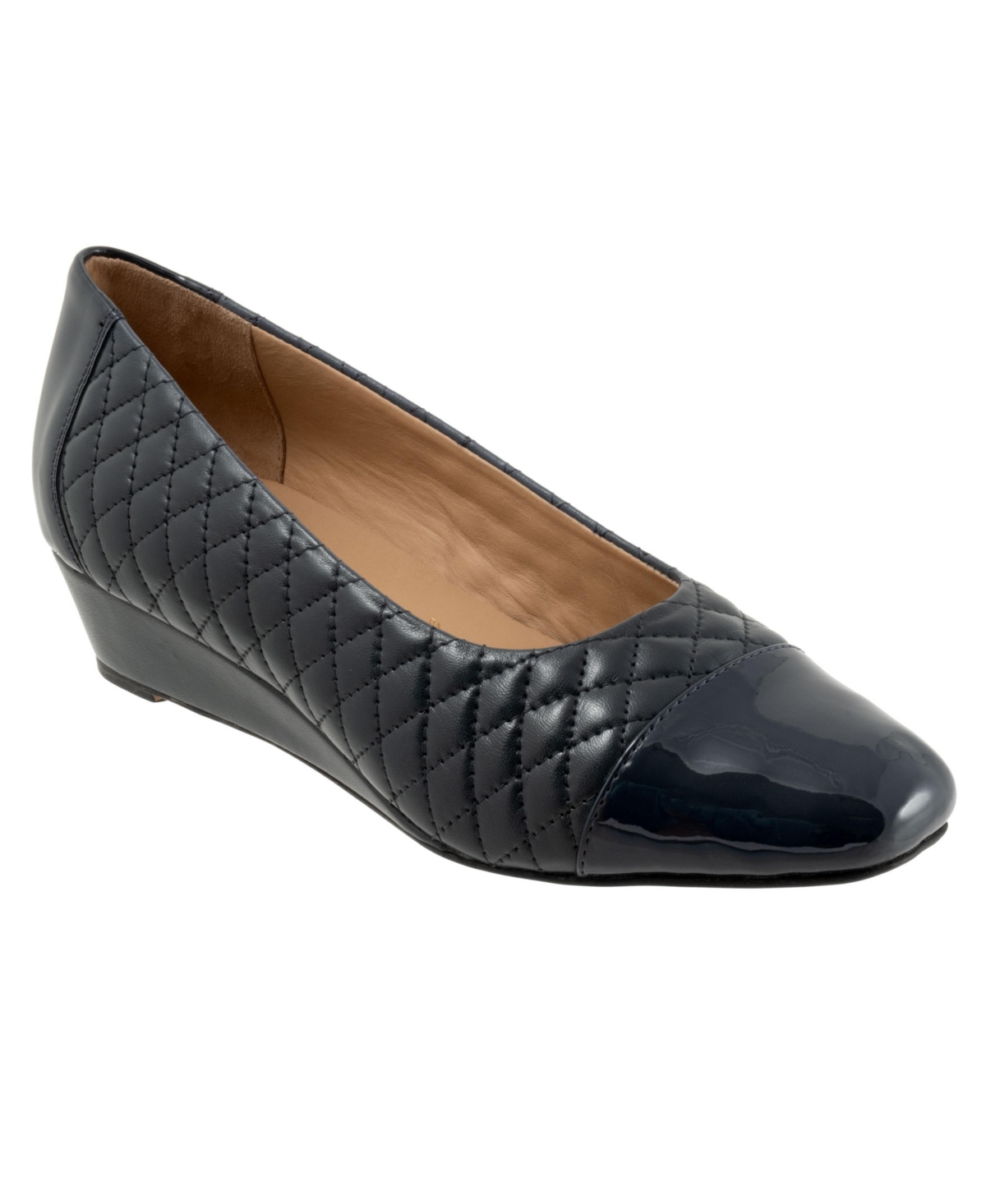 Click here for Trotters Womens Debbie Pump - Navy prices
