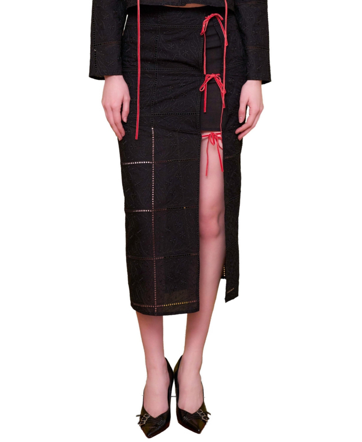 Click here for Pcfg Womens The Broderie Anglaise Edit Embroidered... prices