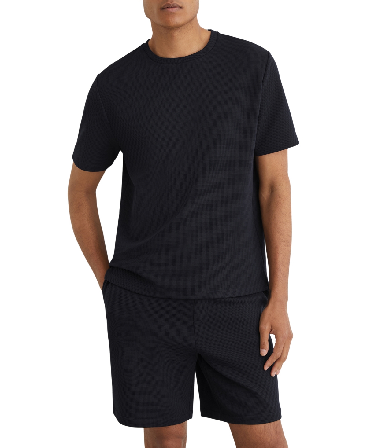 Click here for Reiss Mens Cole Textured Modern-Fit Crew-Neck T-Sh... prices