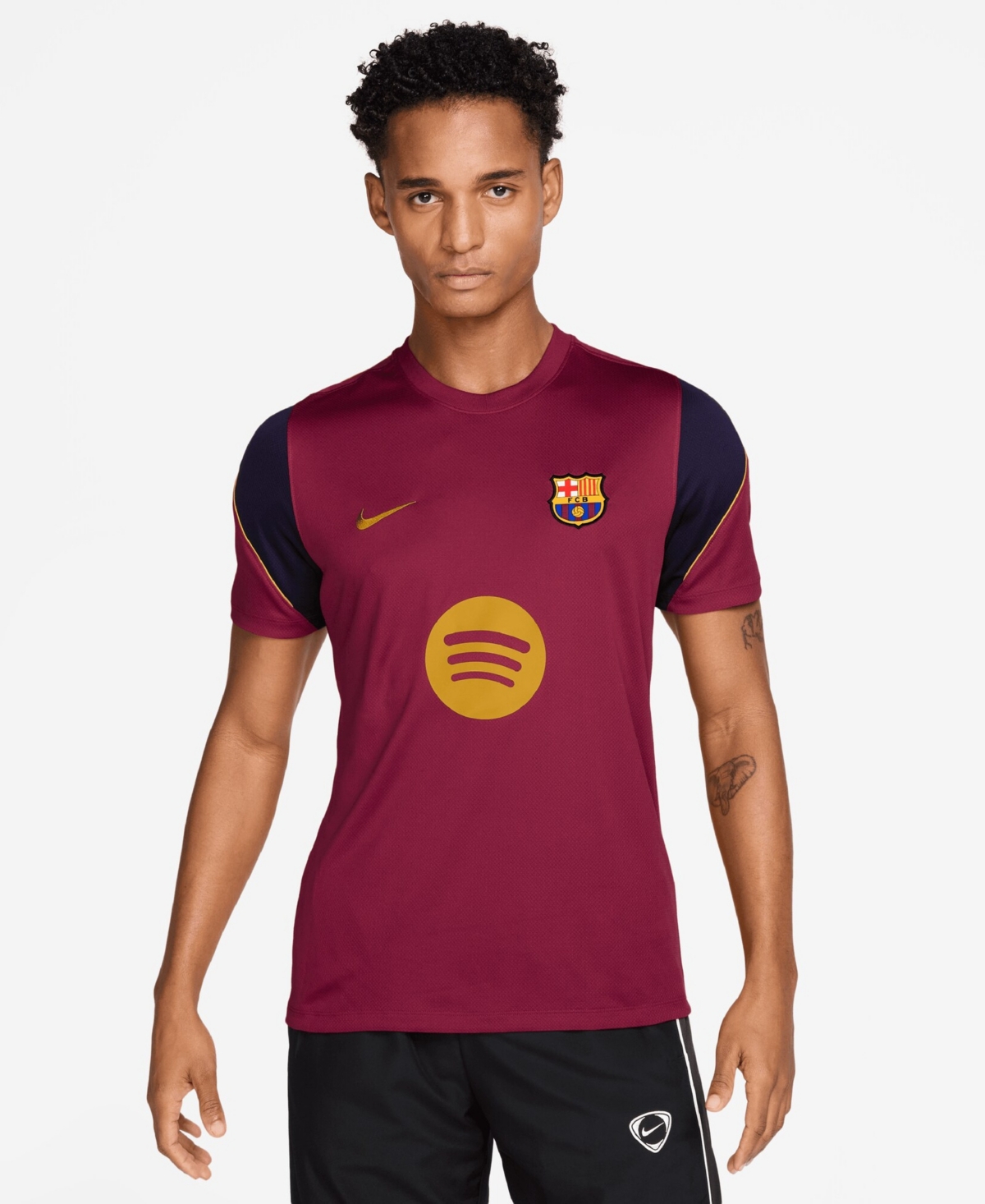Click here for Nike Mens Red Barcelona 2026  27 Dri-fit Strike Je... prices