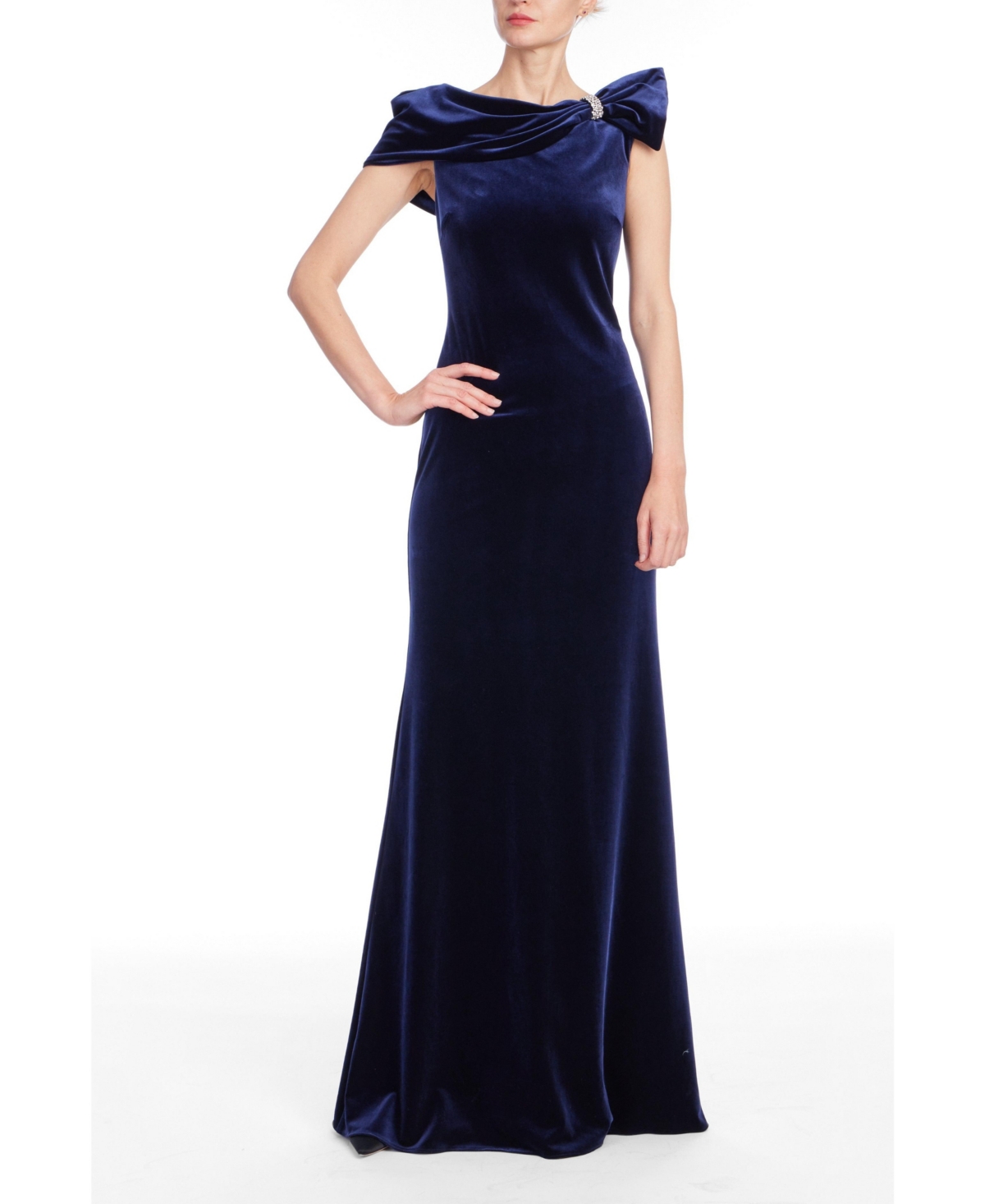 Click here for Badgley Mischka Womens The Off-the-Shoulder Velvet... prices