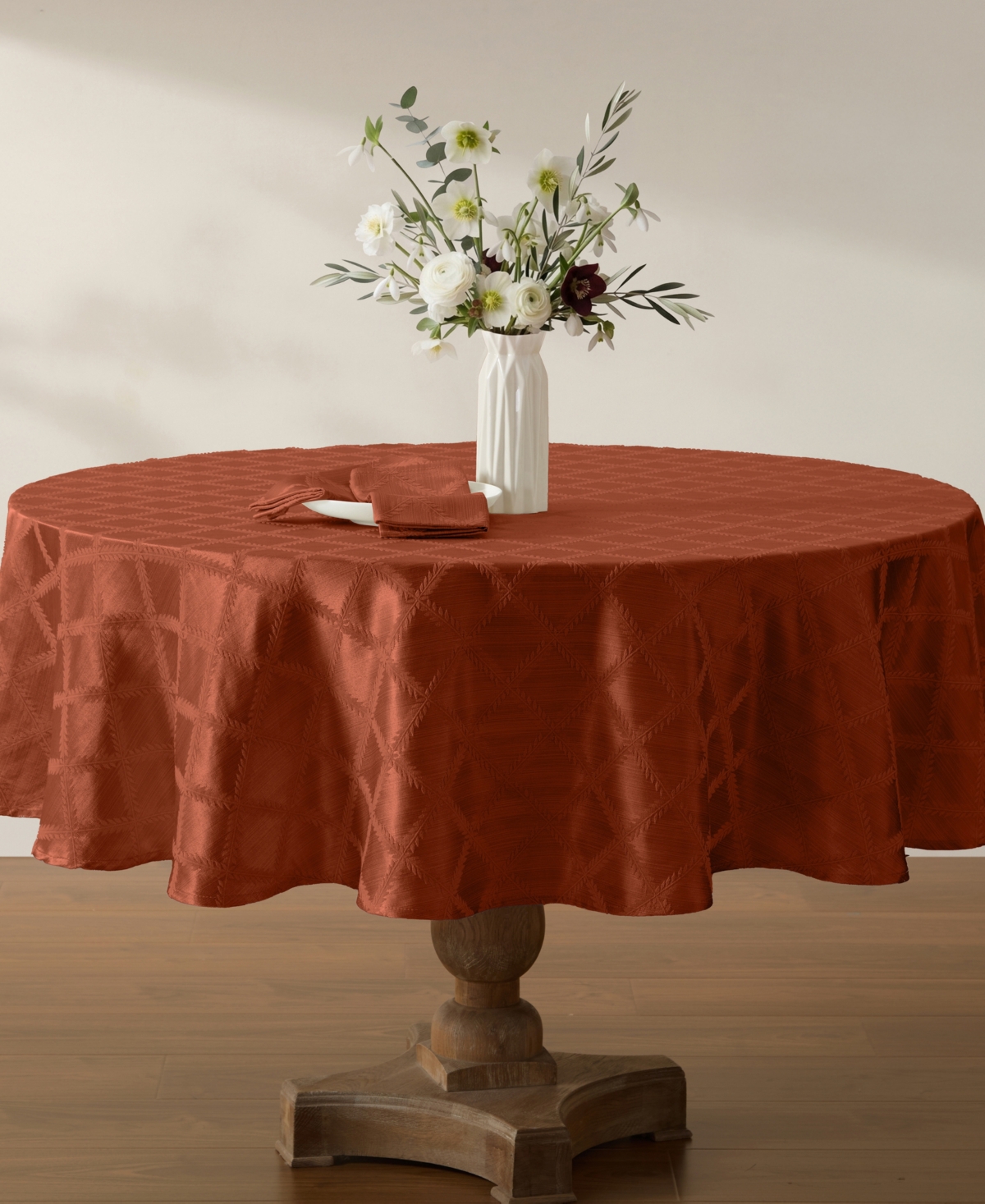 Click here for Lenox Laurel Leaf Round Tablecloth  70 x 70 - Rust prices
