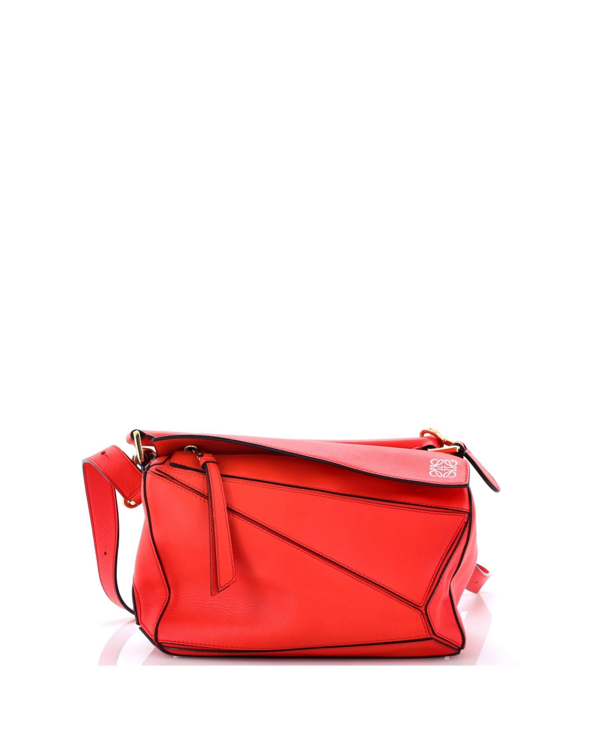 Click here for Pre-Owned Loewe Small Puzzle Bag Leather - Red prices