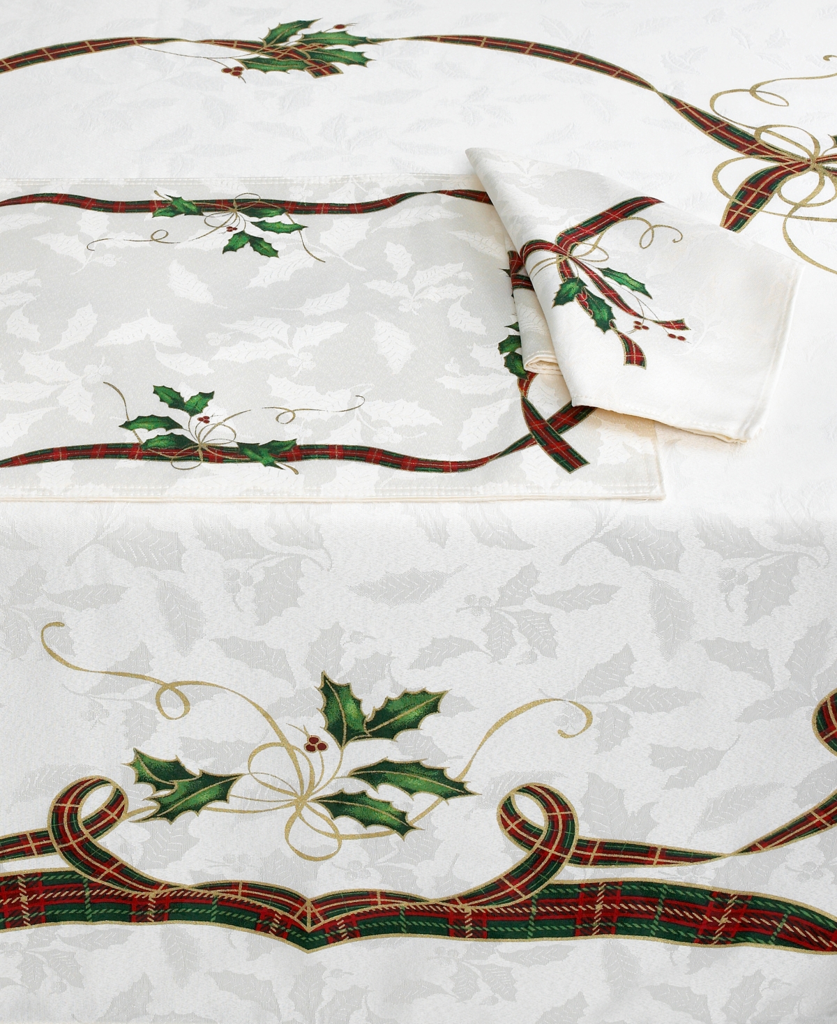 Click here for Lenox Set of 4 Holiday Nouveau Napkins prices