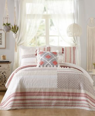 Jessica Simpson Tannen King Quilt - Macy's