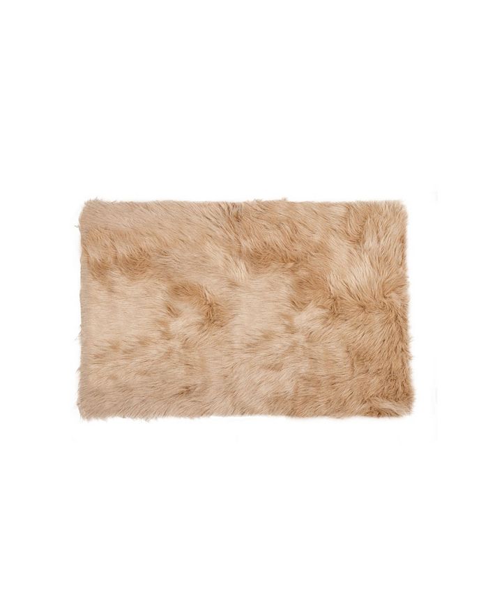 Luxe Faux Fur Hudson Rug 2' x 3' - Macy's