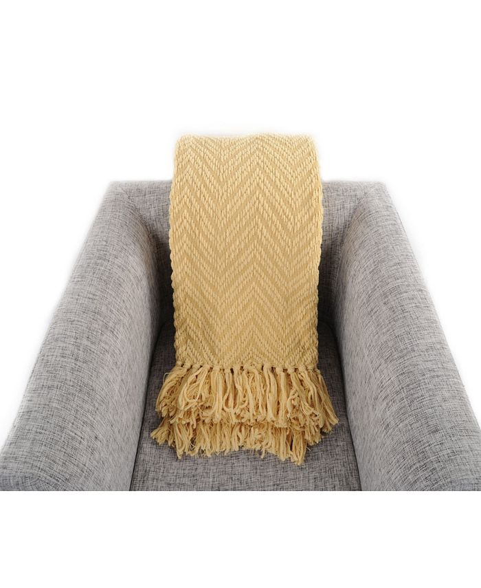 Battilo Knit Zig Zag Textured Woven Micro Chenille Throw & Reviews ...