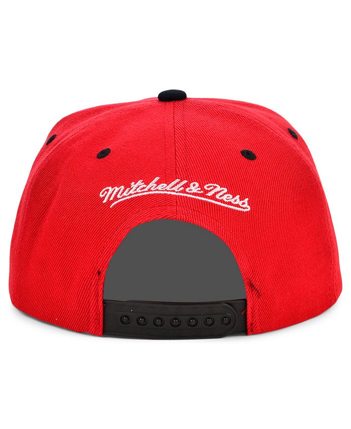 Mitchell & Ness Men's Chicago Bulls Hardwood Classic Reload Snapback ...