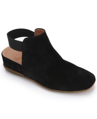 Gentle Souls By Kenneth Cole Women's Estu Wedge Shooties - Macy's