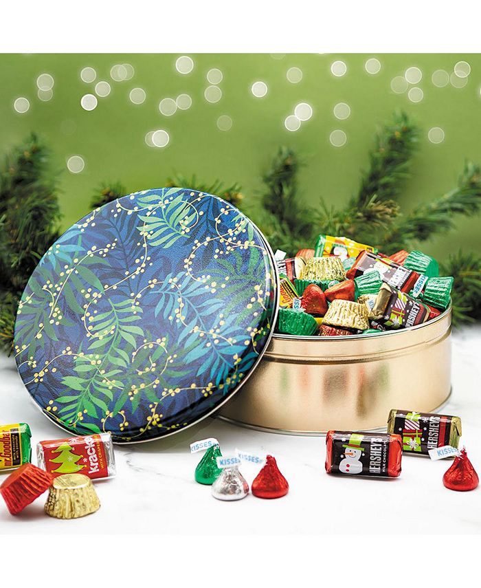 Just Candy 104 pcs Christmas Gift Tin with Hershey's Holiday Chocolate ...