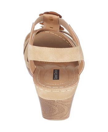 GC Shoes Women's Beck Flower Detail Wedge Sandals - Macy's