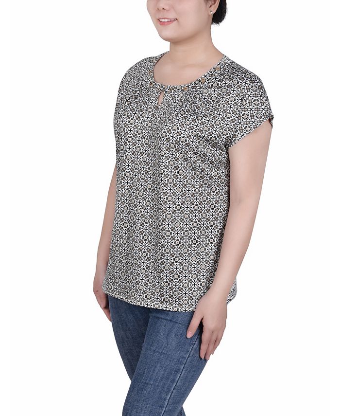 NY Collection Women's Extended Sleeve Top with Grommets - Macy's