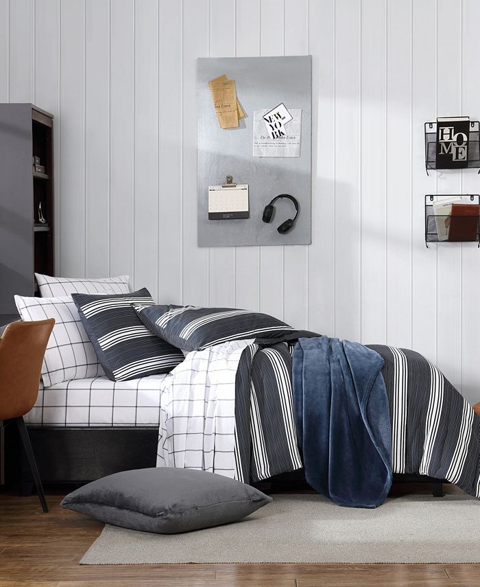 Nautica CLOSE OUT! Craver Reversible 2 Piece Comforter Set, Twin/Twin ...