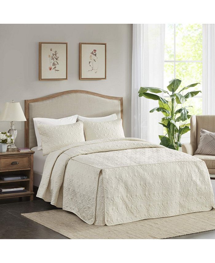 Gracie Mills Sandy 3 Piece Split Corner Classic Pleated Quilted ...