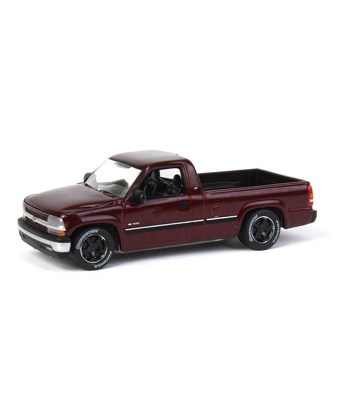 Johnny Lightning 1/64 Classic Gold 3A 2002 Chevrolet Silverado Red - Macy's