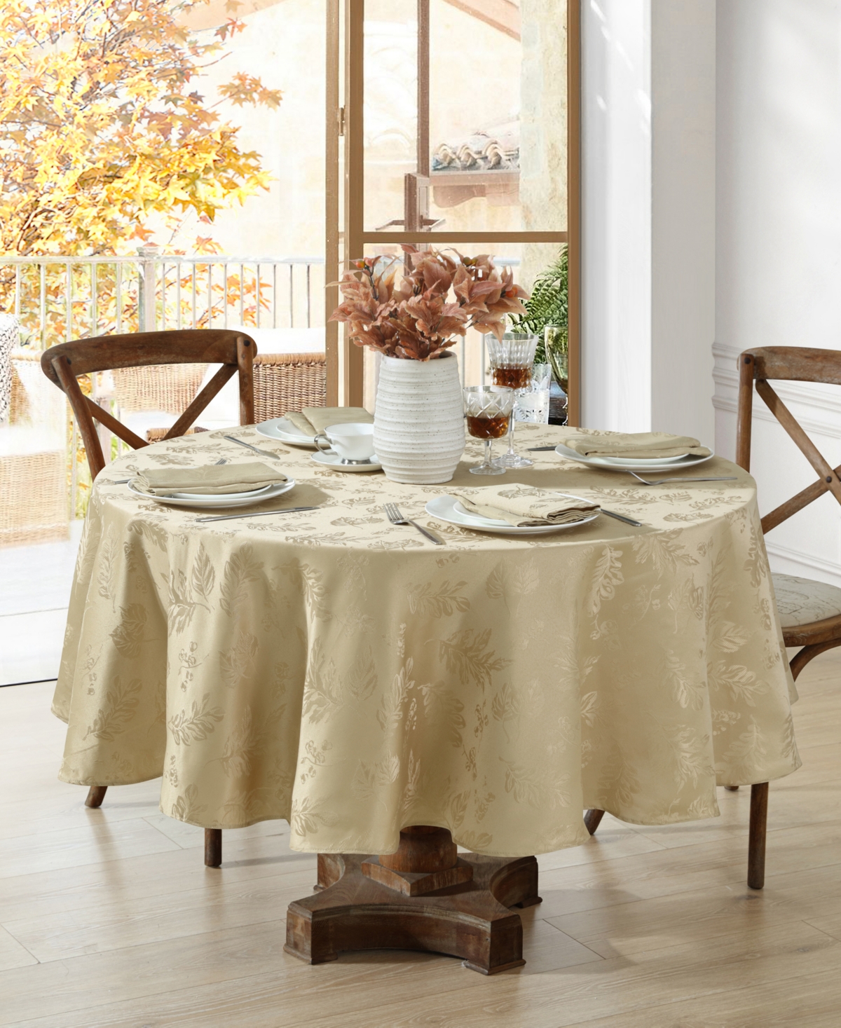 Click here for Elrene Elegant Woven Leaves Jacquard Damask Tablec... prices