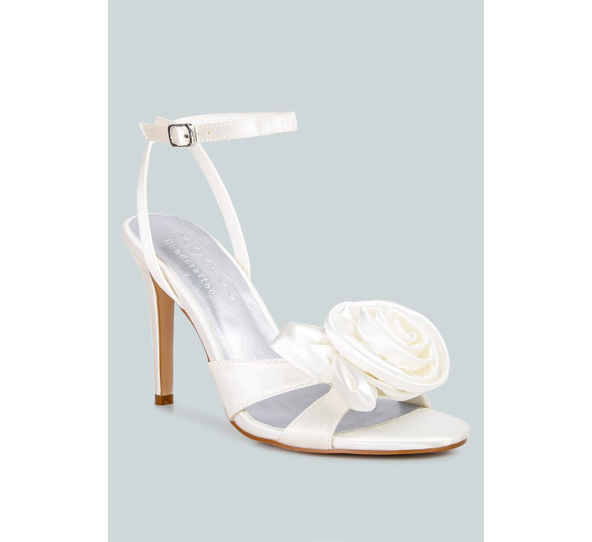 Click here for Chaumet Rose Bow Embellished Sandals Women - White prices