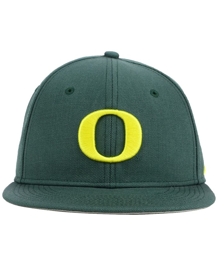 Nike Oregon Ducks True College Fitted Cap - Macy's