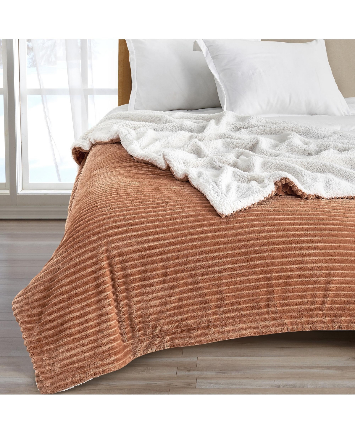 Click here for Linery & Co. Velvet Plush Fleece Sherpa Ribbed Thr... prices