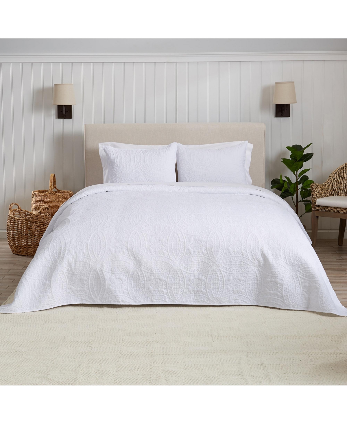 Click here for Linery & Co. Pinsonic Medallion Microfiber Quilt S... prices